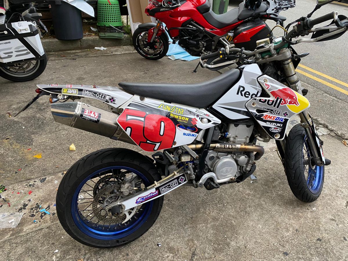 Suzuki DRZ Redbull Decals - Juzz Wheelzz